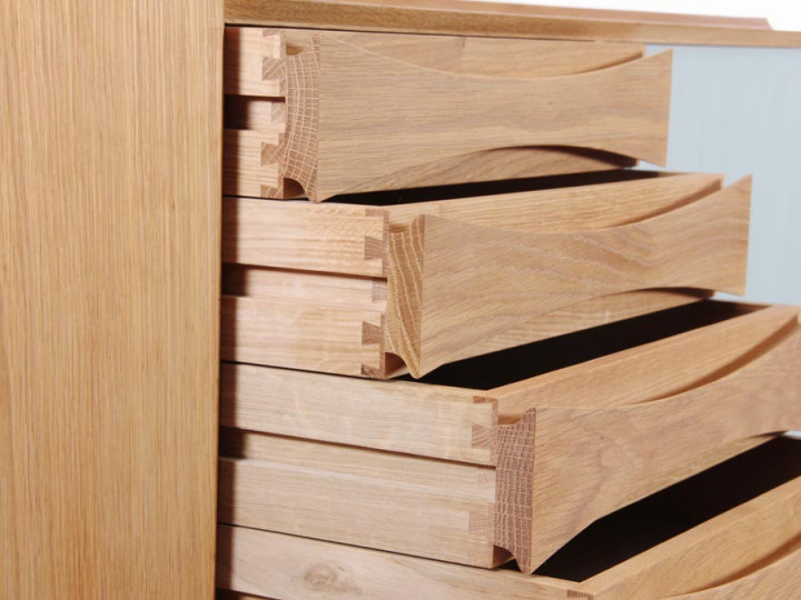 Mid-Century danish sideboard model AV11 by Arne Vodder | Galerie Møbler