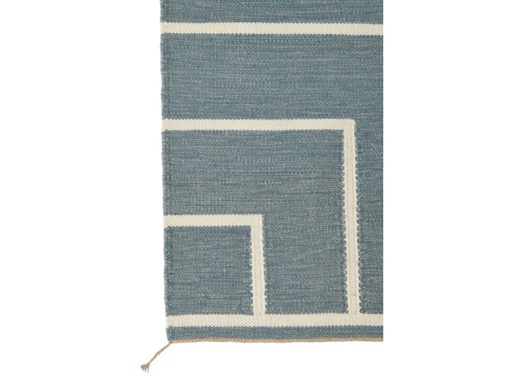 Mid-modern scandinavian rug model VK1 light blue / white | Galerie Møbler