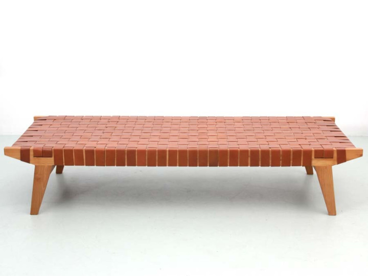 Mid century modern scandinavian day bed | Galerie Møbler