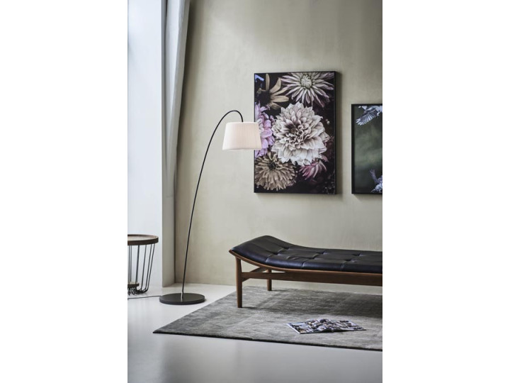 Scandinavian floor lamp Snowdrop | Galerie Møbler